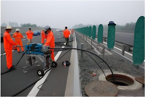 Highway tunnel communication optical cable laying and welding ...